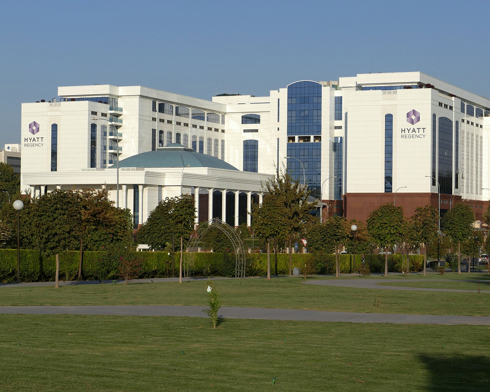 Hyatt Guest of Honor Awards: How To Earn and Redeem