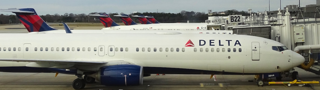 Amex Delta Gold vs. Amex Delta Platinum Credit Card Comparison