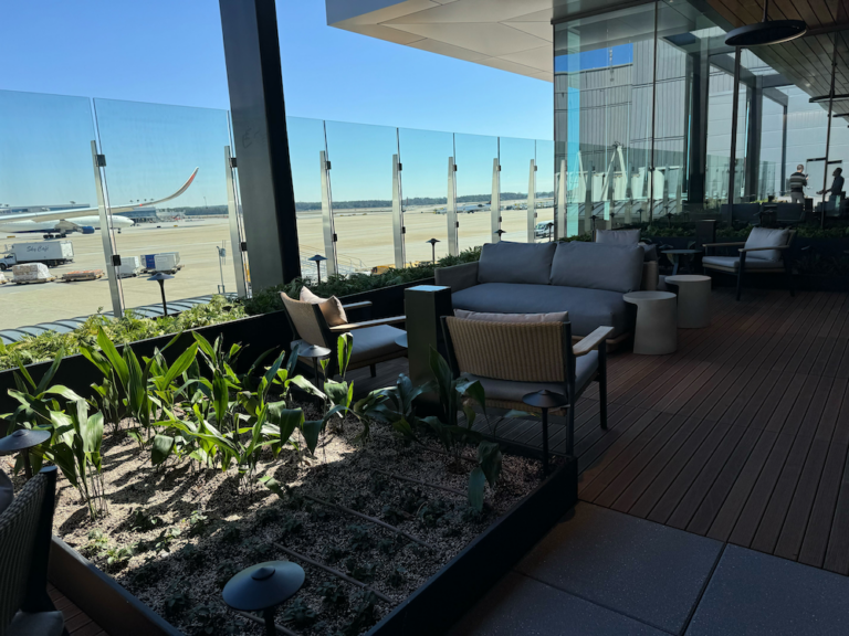 First Look: Amex Centurion Lounge Atlanta Review and Photos