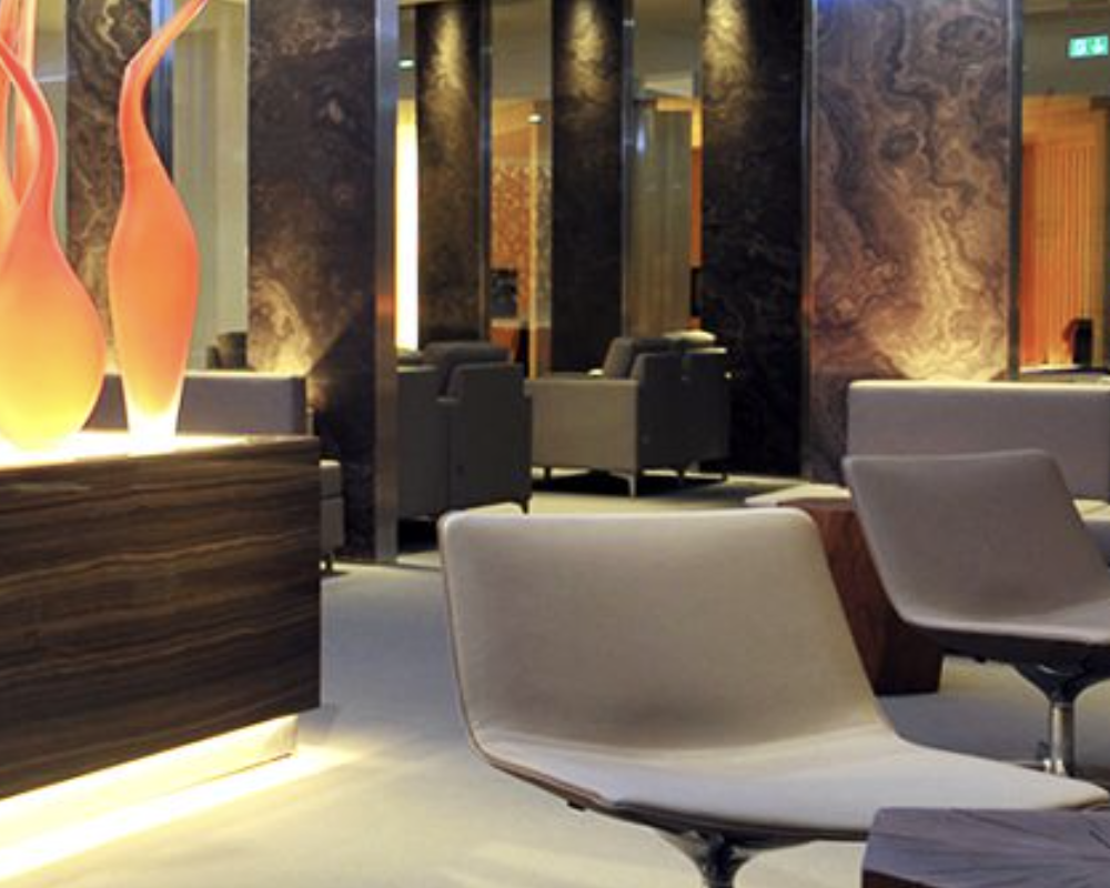 Access Air Canada Maple Leaf Lounges With the Sapphire Reserve