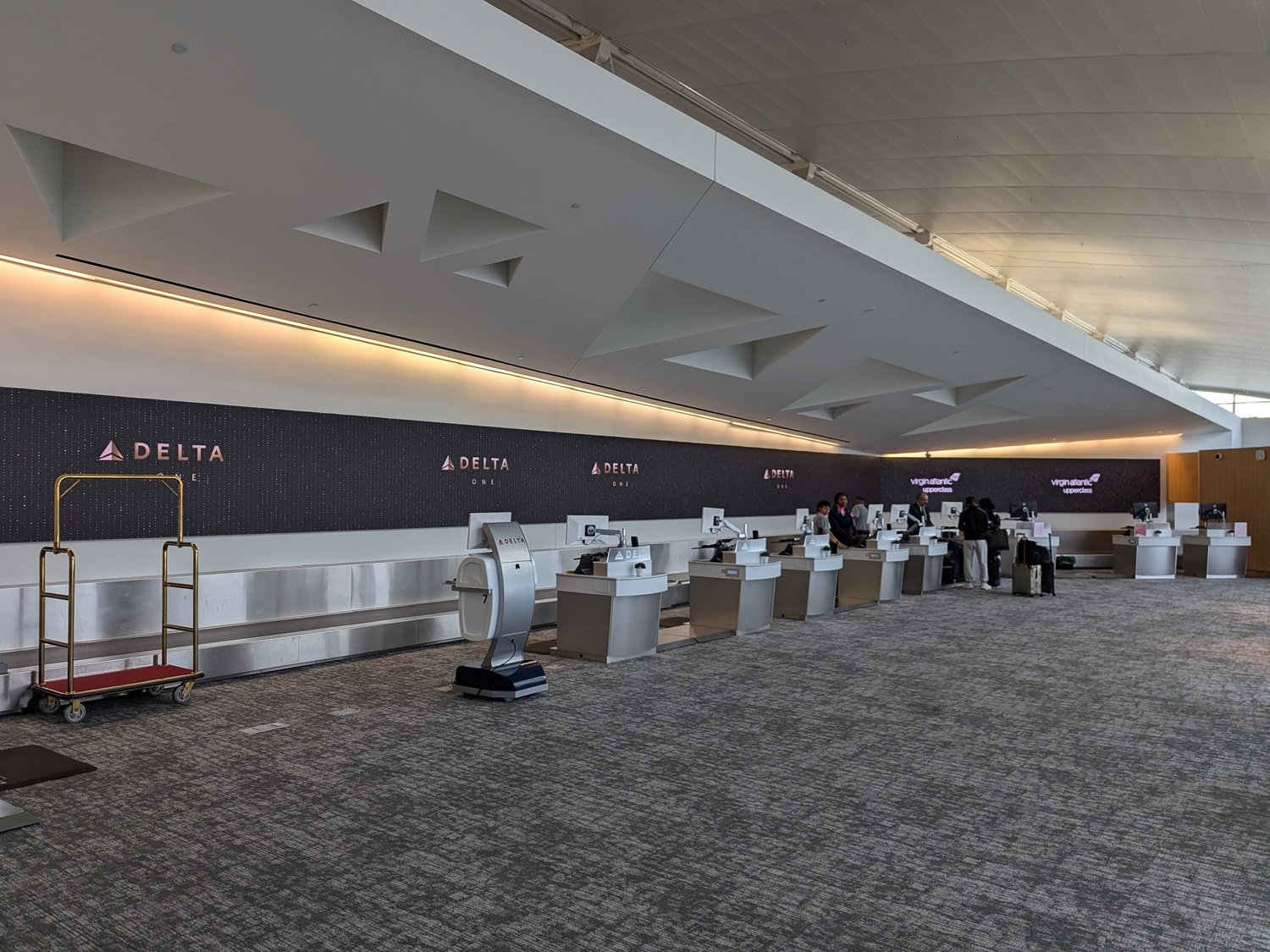 Delta One Lounge JFK Guide: An Honest Review