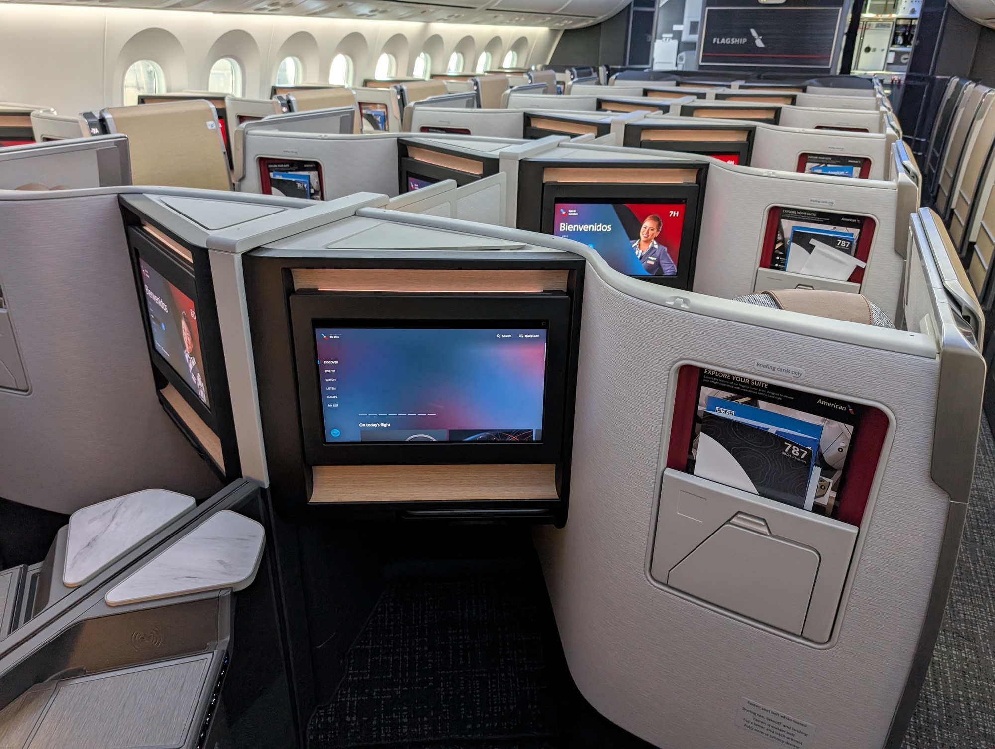 American Airlines 787-9P Aircraft Tour (including Flagship Suites)