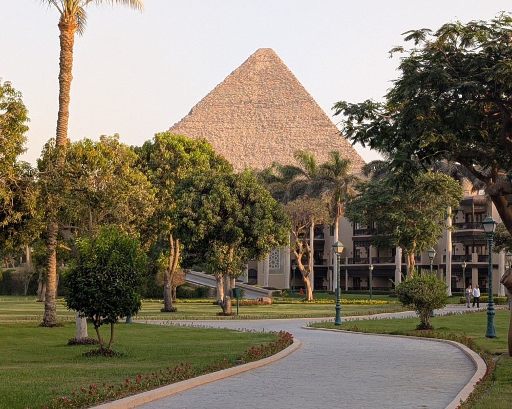 Marriott Mena House Cairo Review: Golf Cart to the Giza Pyramids!