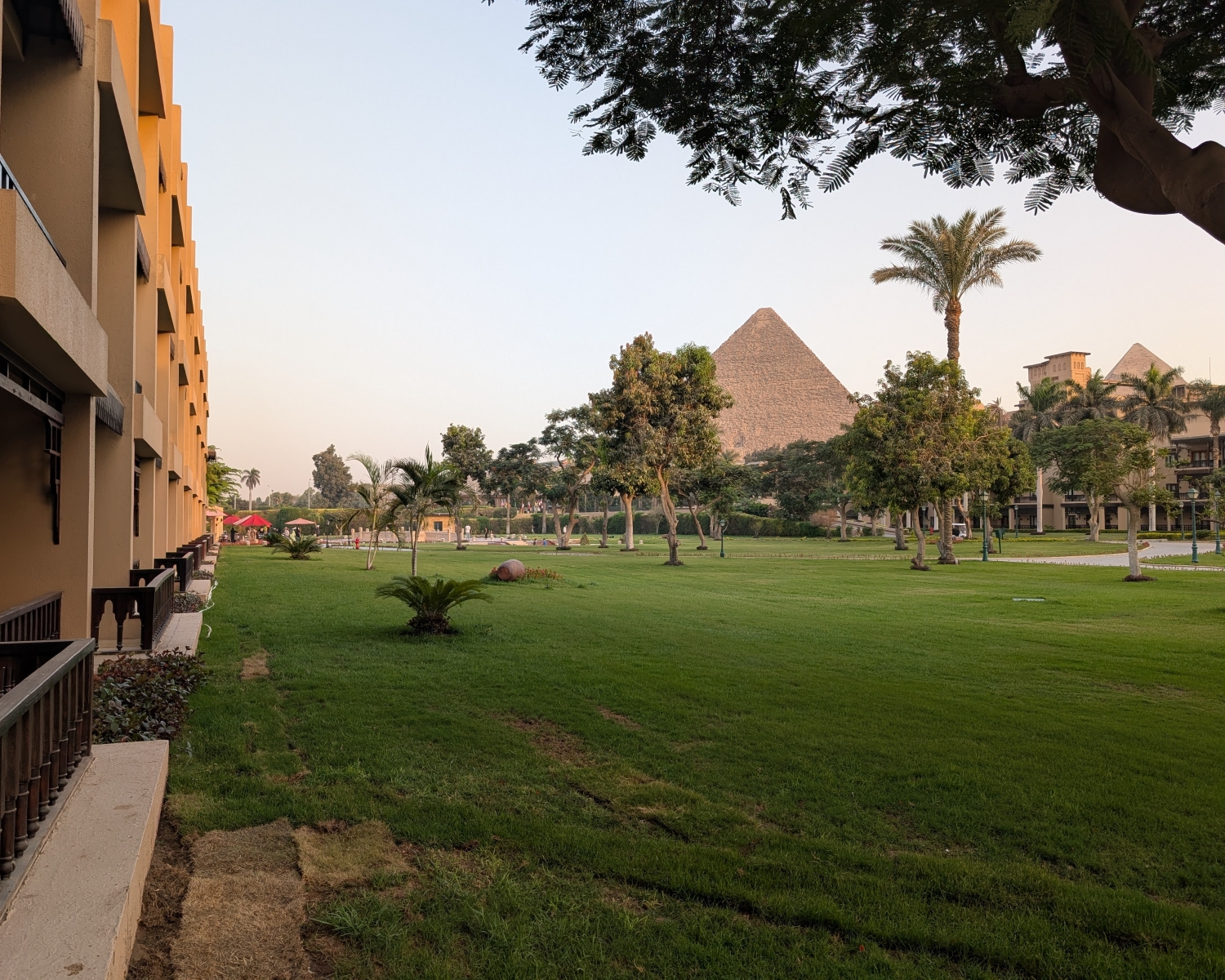 Marriott Mena House Cairo Review: Golf Cart to the Giza Pyramids!