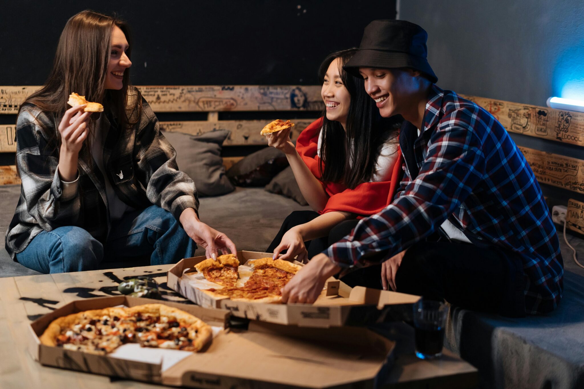 The Best Credit Cards for College Students in 2026 — AwardWallet