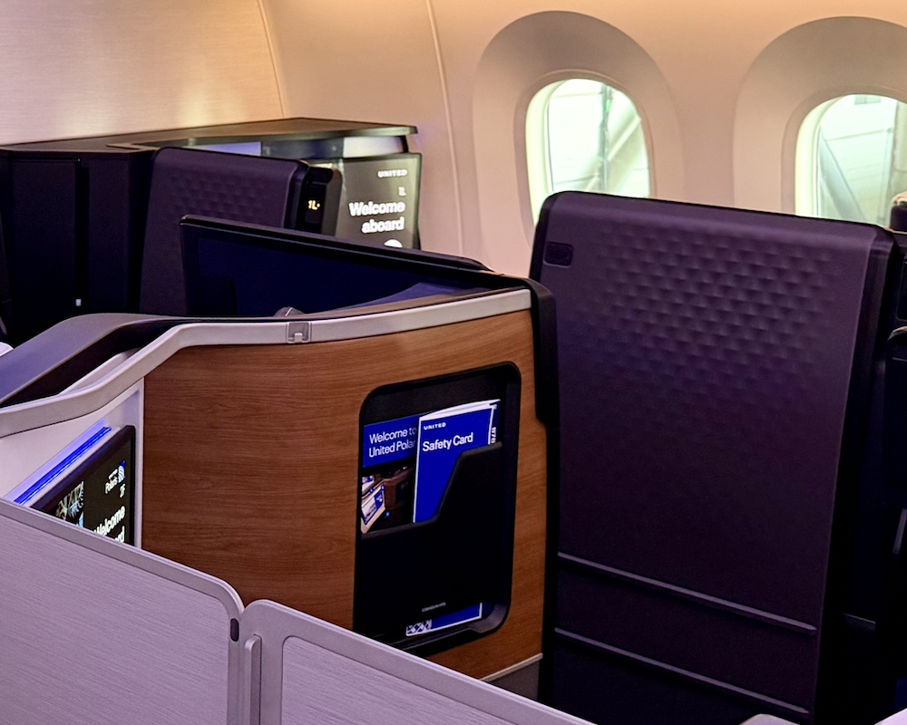 United Cuts Polaris Lounge Access for Star Alliance Partners